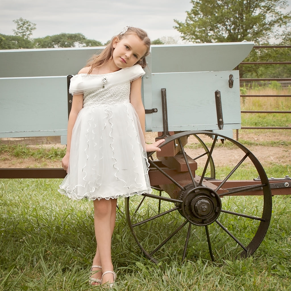 Elizabeth Dress – Dutch White – Sara Dresses